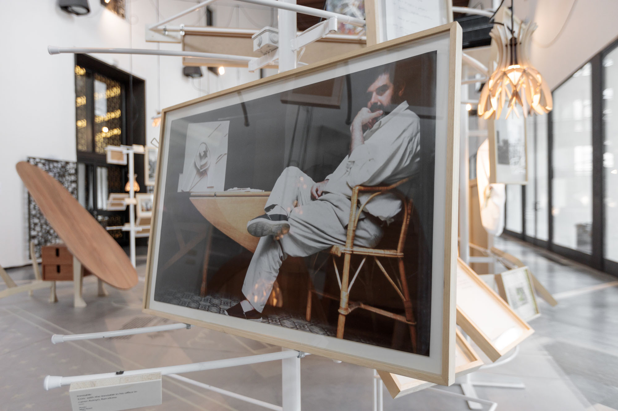 PERPETUUM MOBILE - The Dancing Furniture of Enric Miralles & Benedetta ...